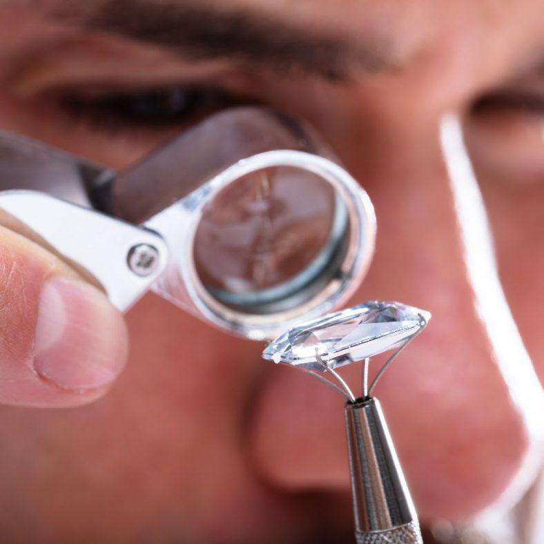 Loupe de bijoutier : Avis, tests et guide d'achat 2024